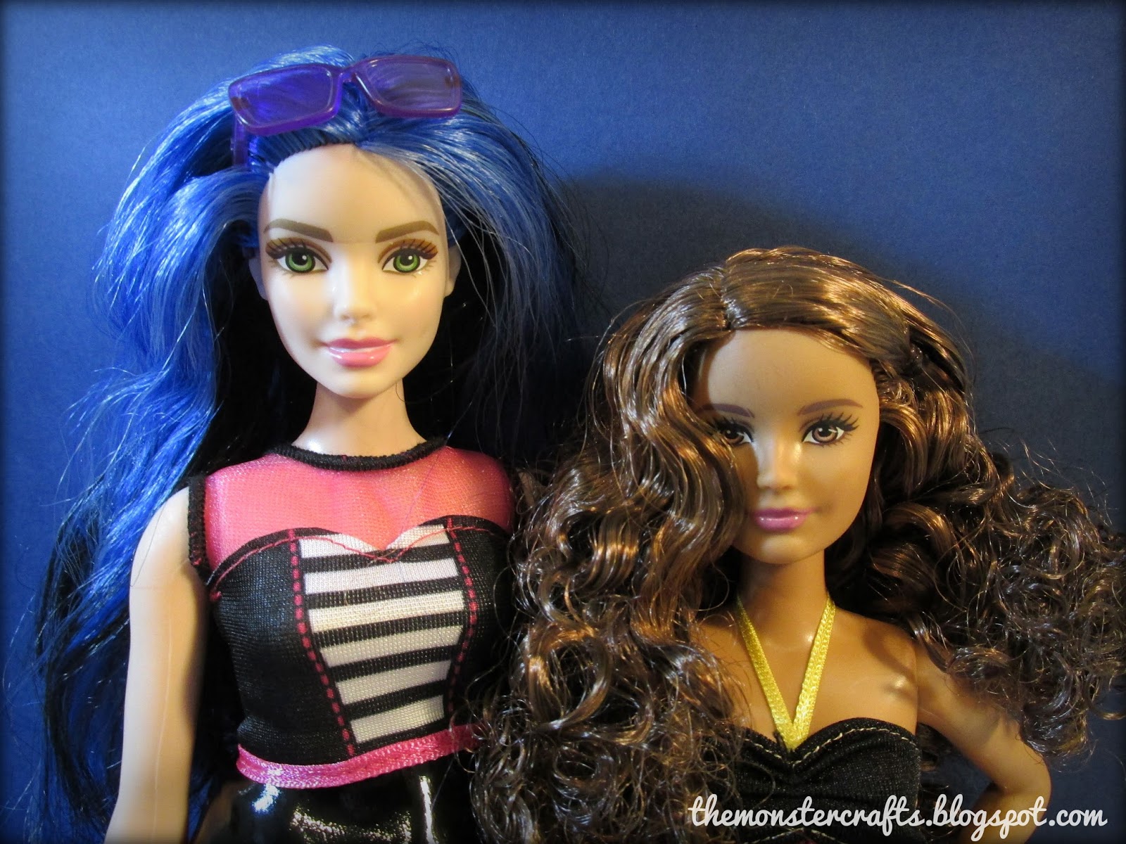 Doll review: Barbie fashionistas curvy "Sweetheart Stripes"