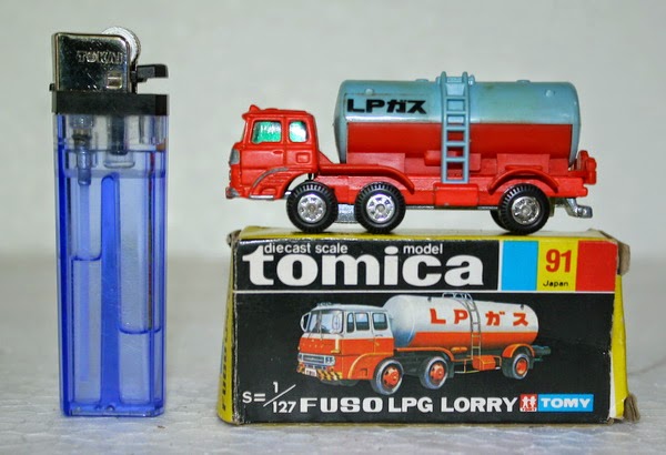 Dunia Lawas: Tomica Fuso truck series