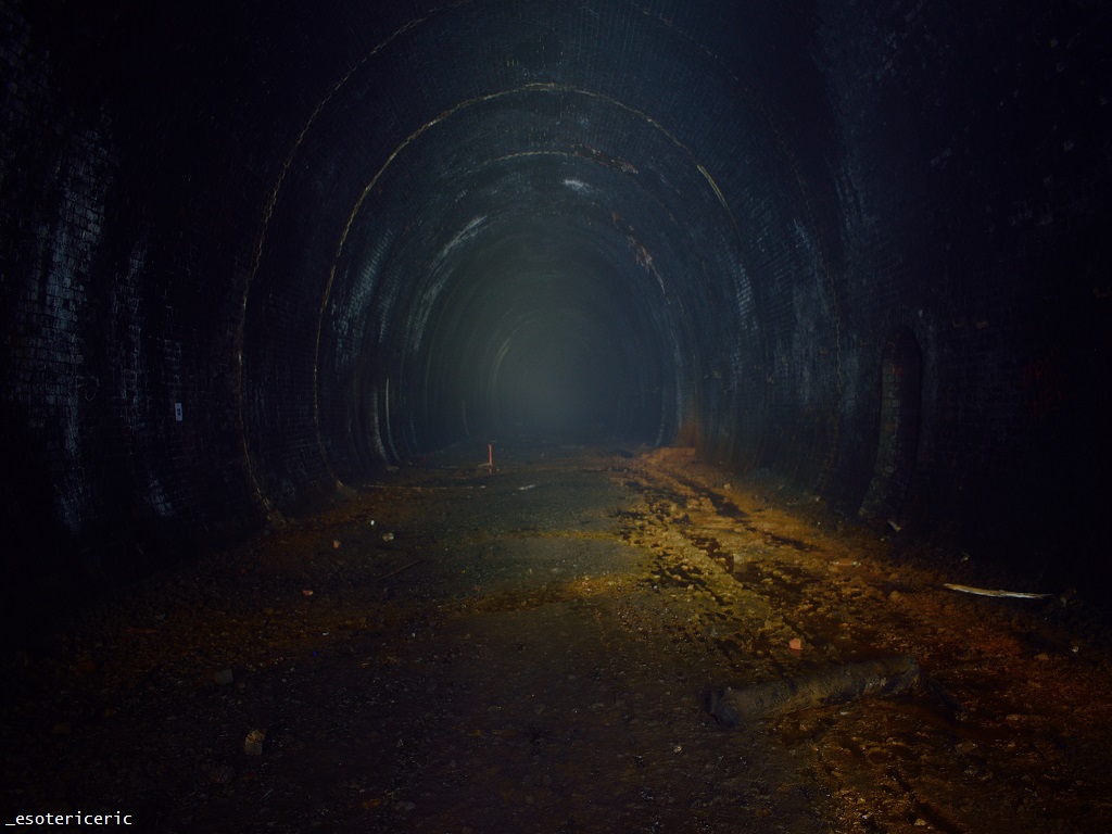 Esoteric Eric: In Accordance with Ordinance : Crigglestone Tunnel ...