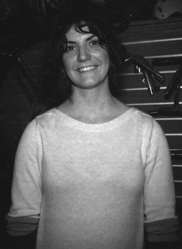 3D GIF Photography: La Luz, Unnatural Helpers @ 20/20 Cycle, Seattle, 2 ...