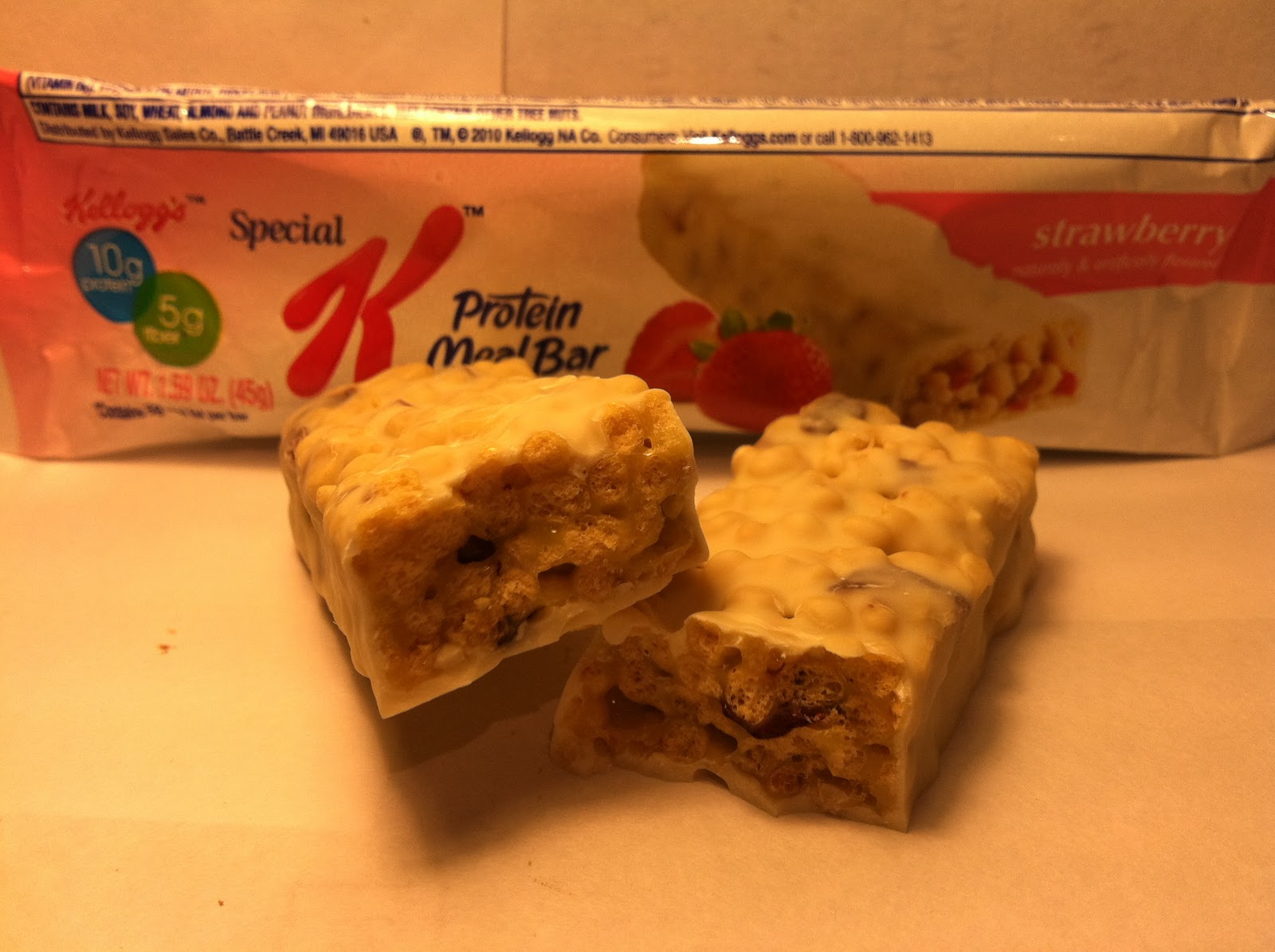 Crazy Food Dude: Review: Kellogg's Special K Strawberry Protein Meal Bar