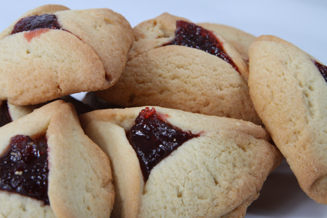 JCC Banter: Triangle Cookies and the Story of Purim