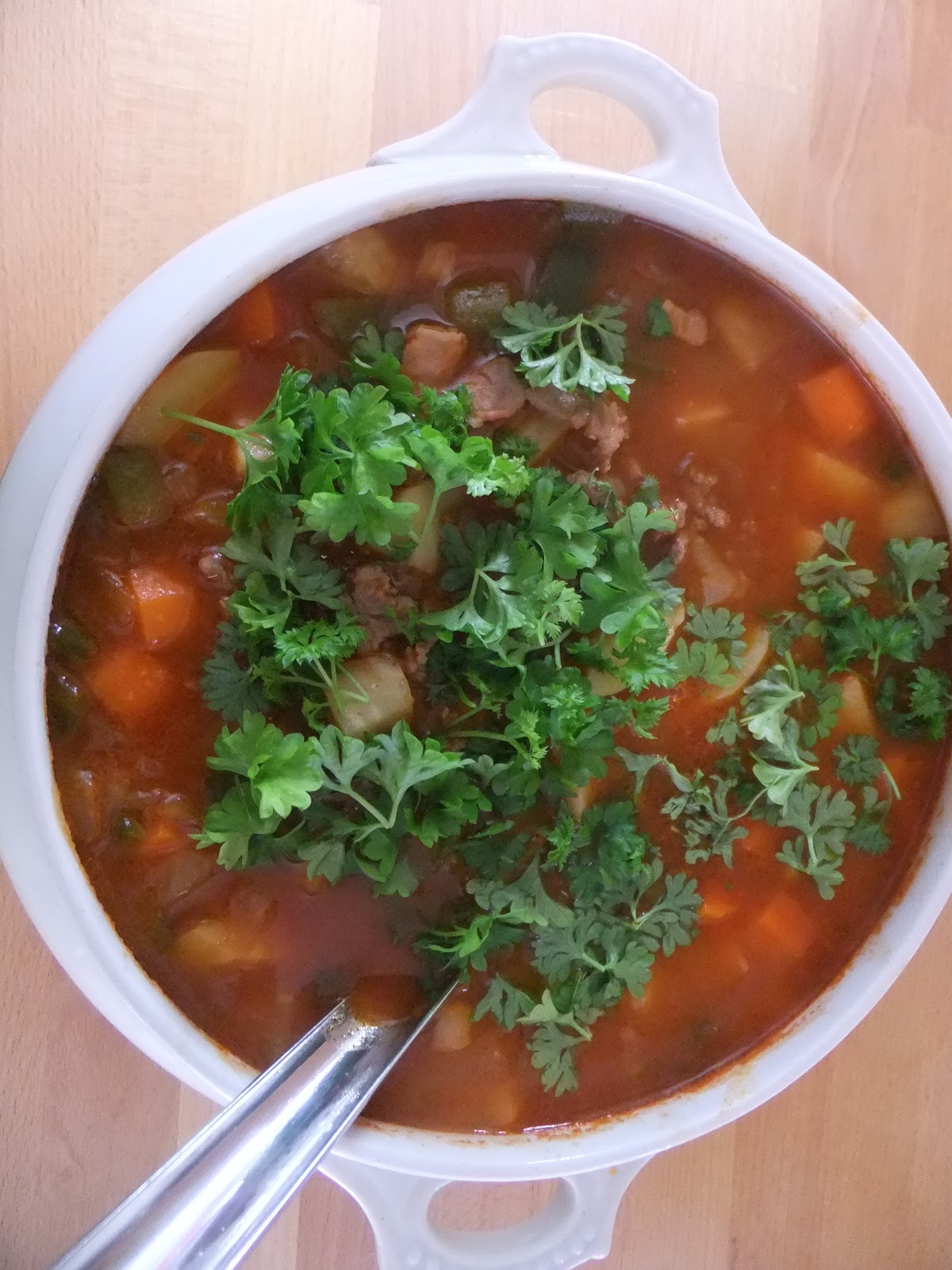 Mamma Britas matblogg: Gulasjsuppe.