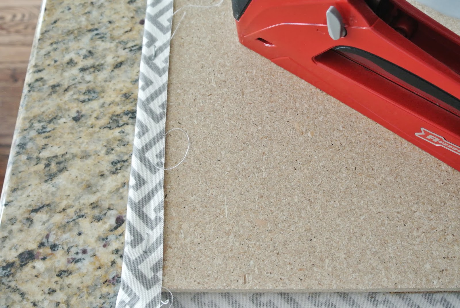 Olive Lane: DIY Tackboard