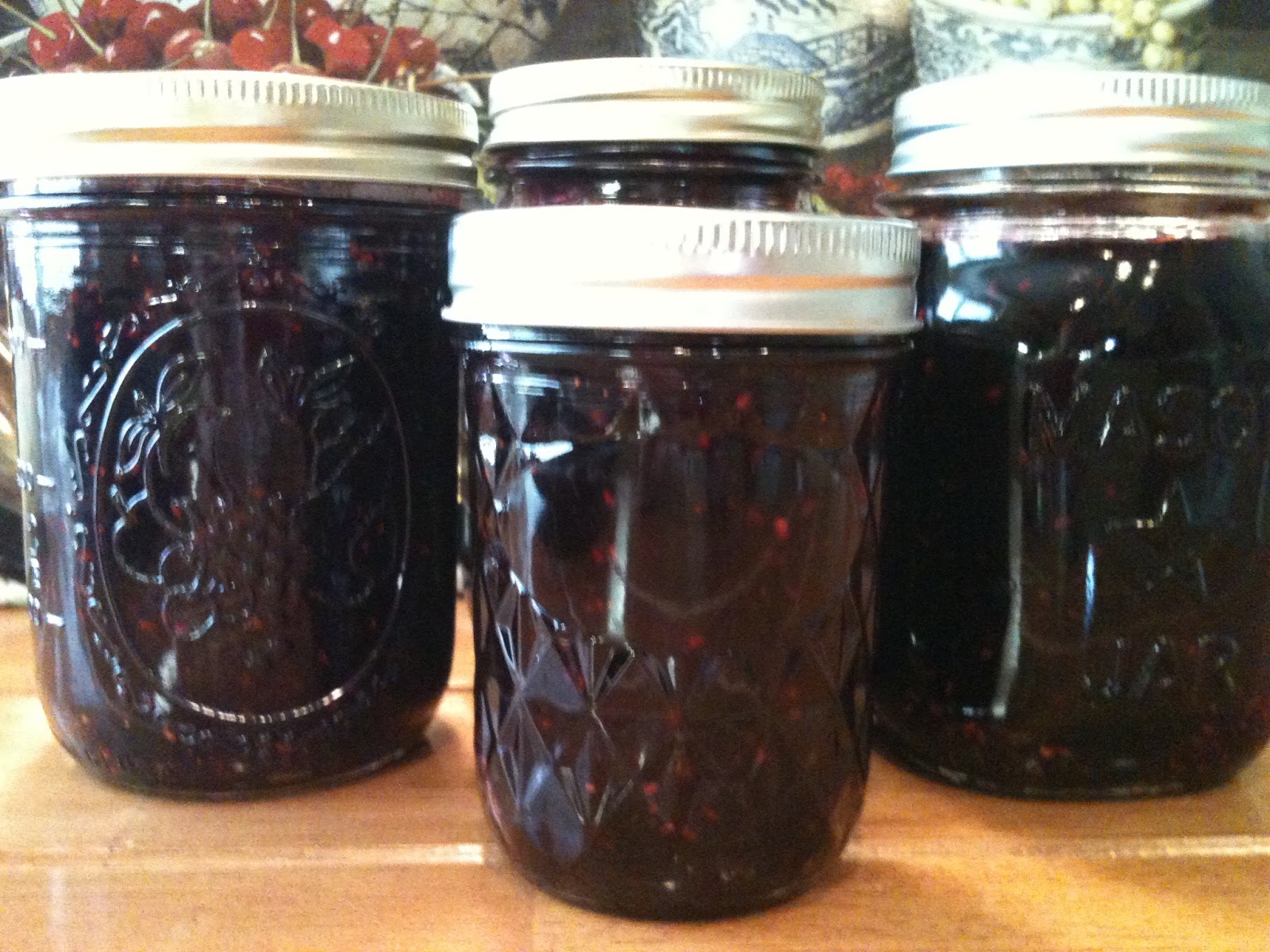 Kitty's Kozy Kitchen: Triple Berry Jam