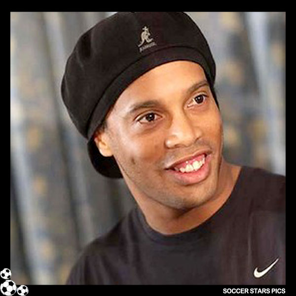 Soccer Stars Pics: Ronaldinho