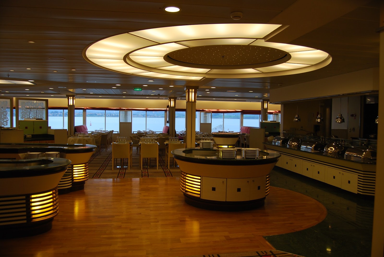 BRITTANY FERRIES: Restaurant "LE FLORA" on board PONT-AVEN