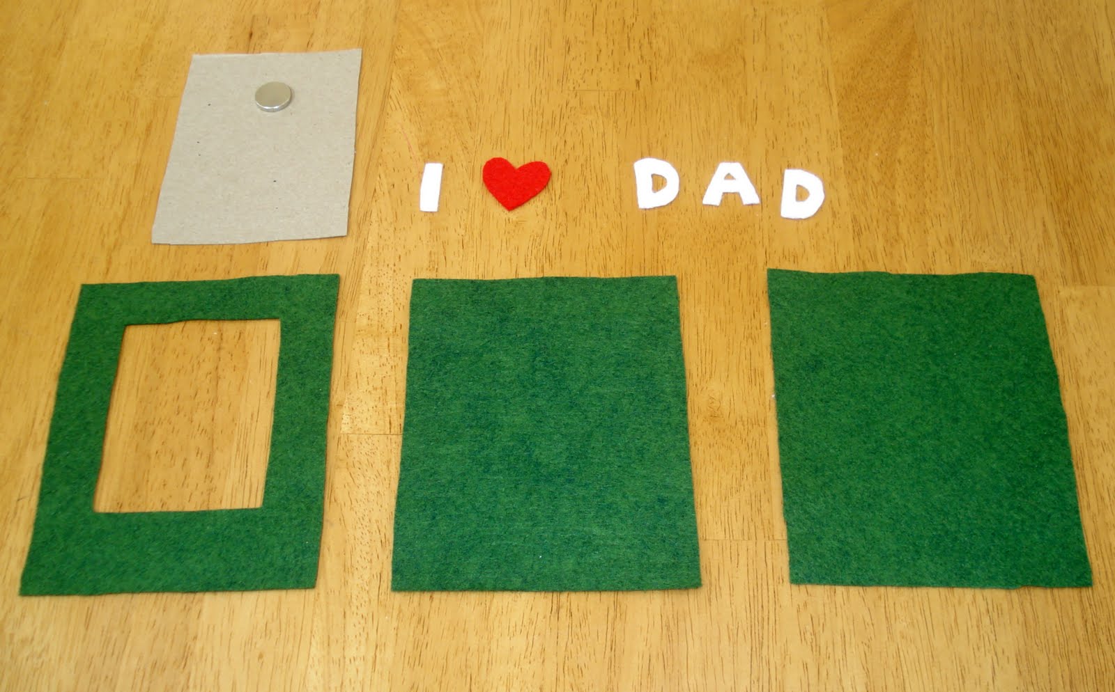 Mama's Felt Cafe: It's Almost Father's Day--Felt Photo Frame Fridge ...