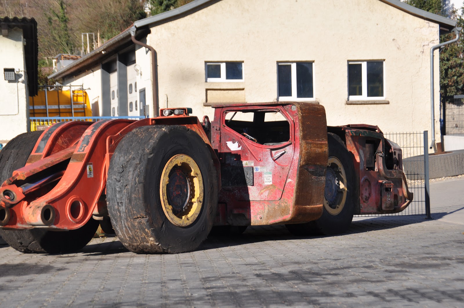 Tunnellader Sandvik LH208 gebraucht günstig zu verkaufen ~ Gebrauchte ...