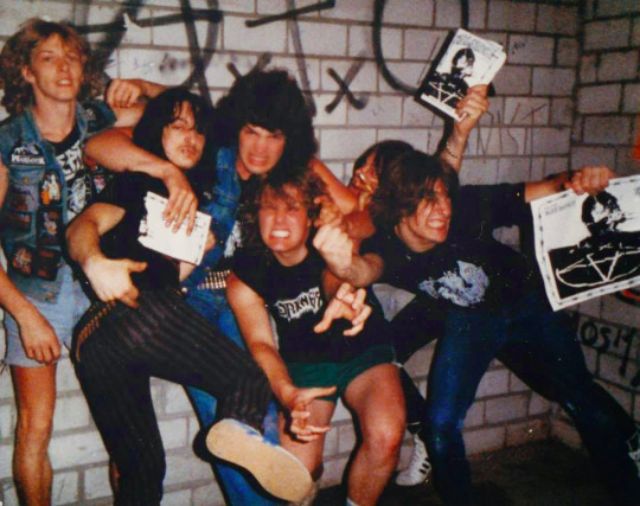 Metalheads, Headbangers: 50 Interesting Snapshots That Capture Heavy ...