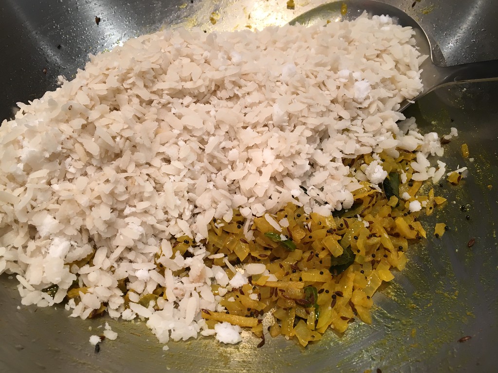 Kande Pohe (Batat Fov)