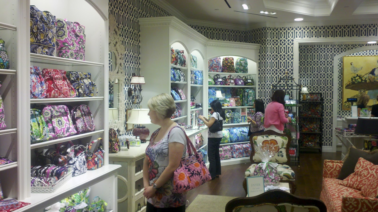 OhMyVera! A blog about all things Vera Bradley: New Vera Bradley Store ...