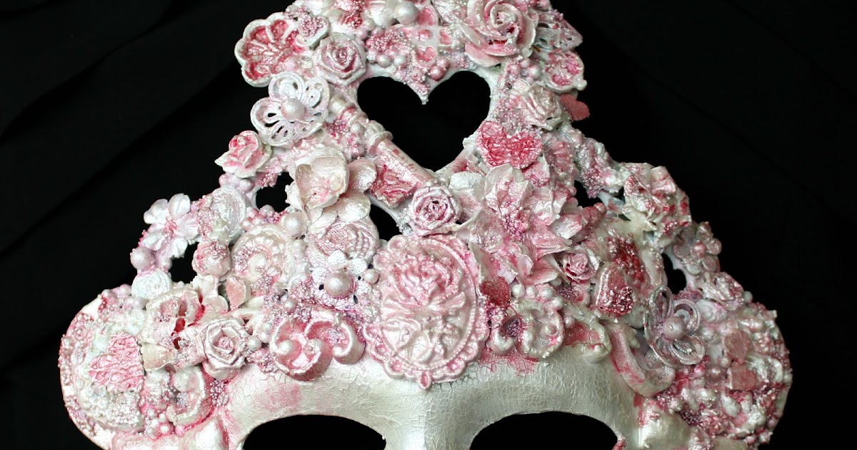 Bonjour Scrap !: Queen of heart : an altered mask