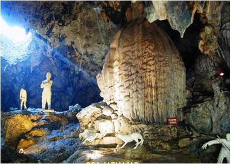 Bulupayung: Gua Jatijajar Kebumen dan Legenda Lutung Kasarung