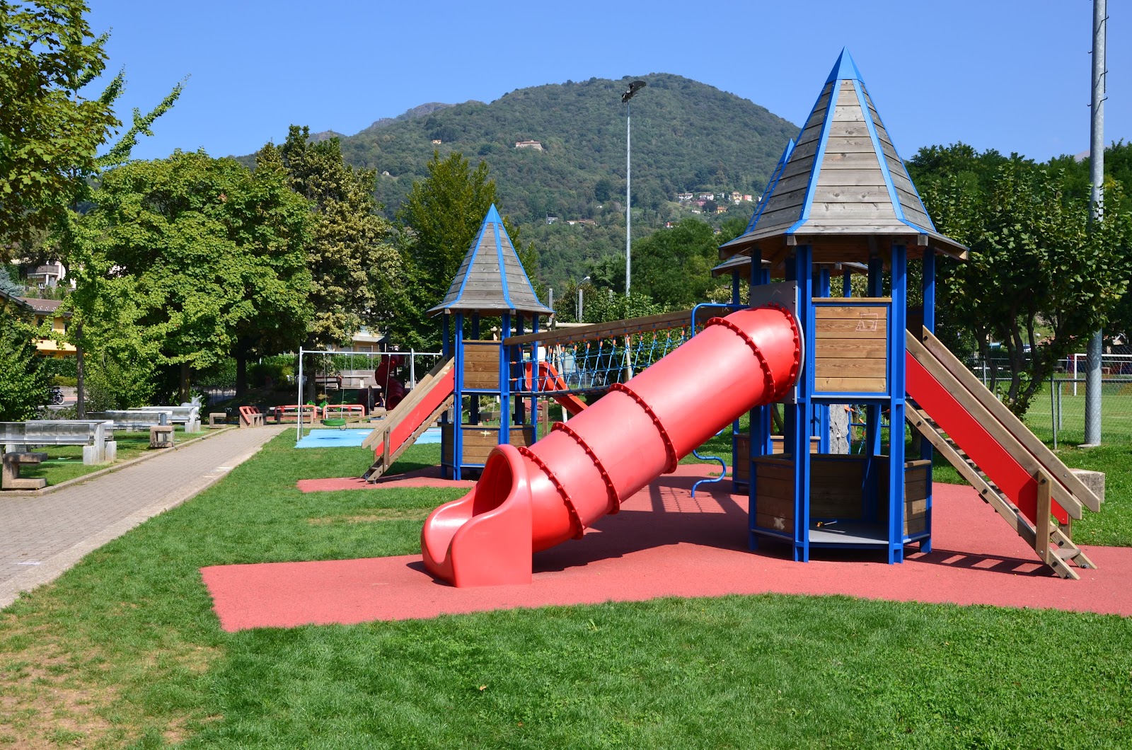 Parchi giochi Ticino: Parco giochi di Ponte Capriasca (Luganese)