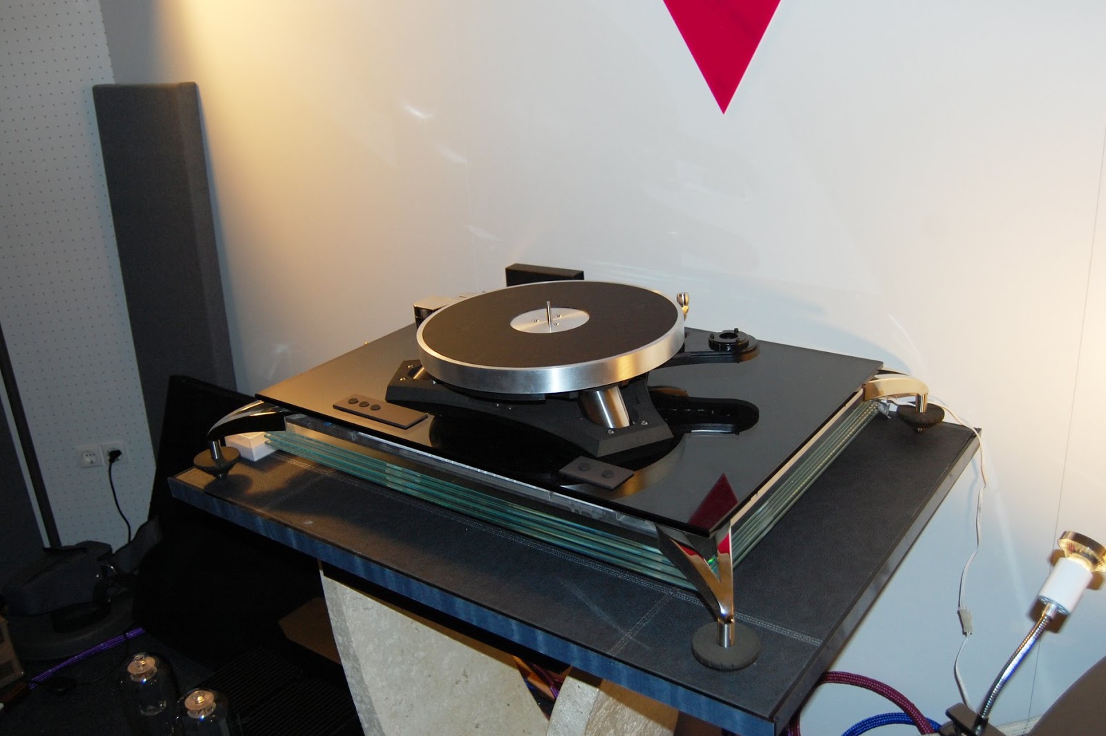Wizard High-End Audio Blog: Pink Triangle Preference turntable