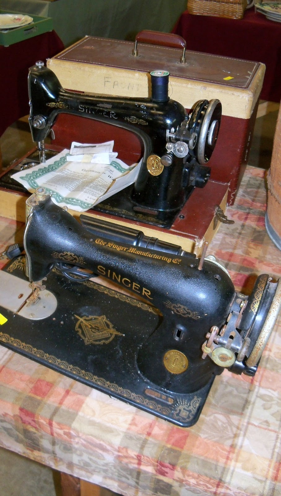 Vintage Sewing Machines: Singer 201
