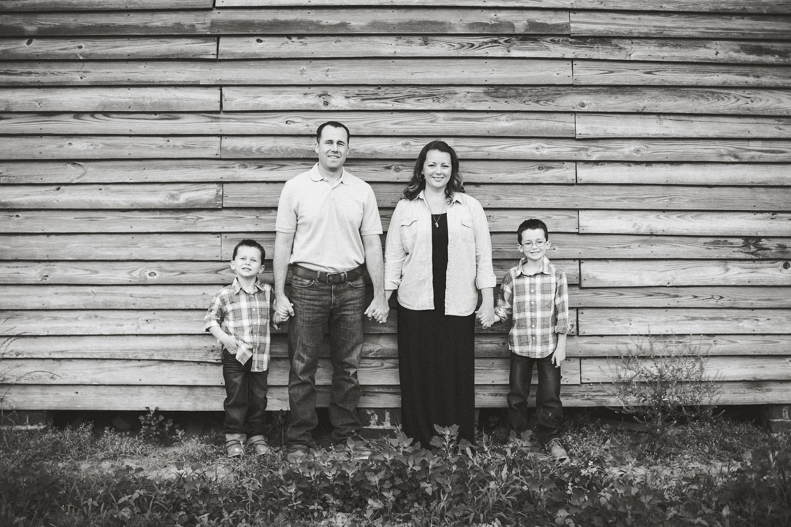 The Domestic Doozie: Family Pictures!!!