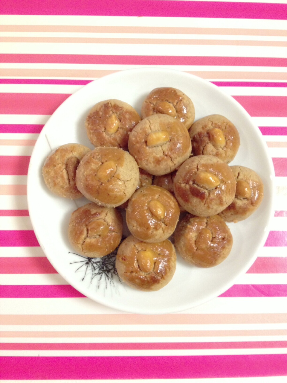 From An Alien's Eyes: Biskut Mazola aka Biskut Kacang