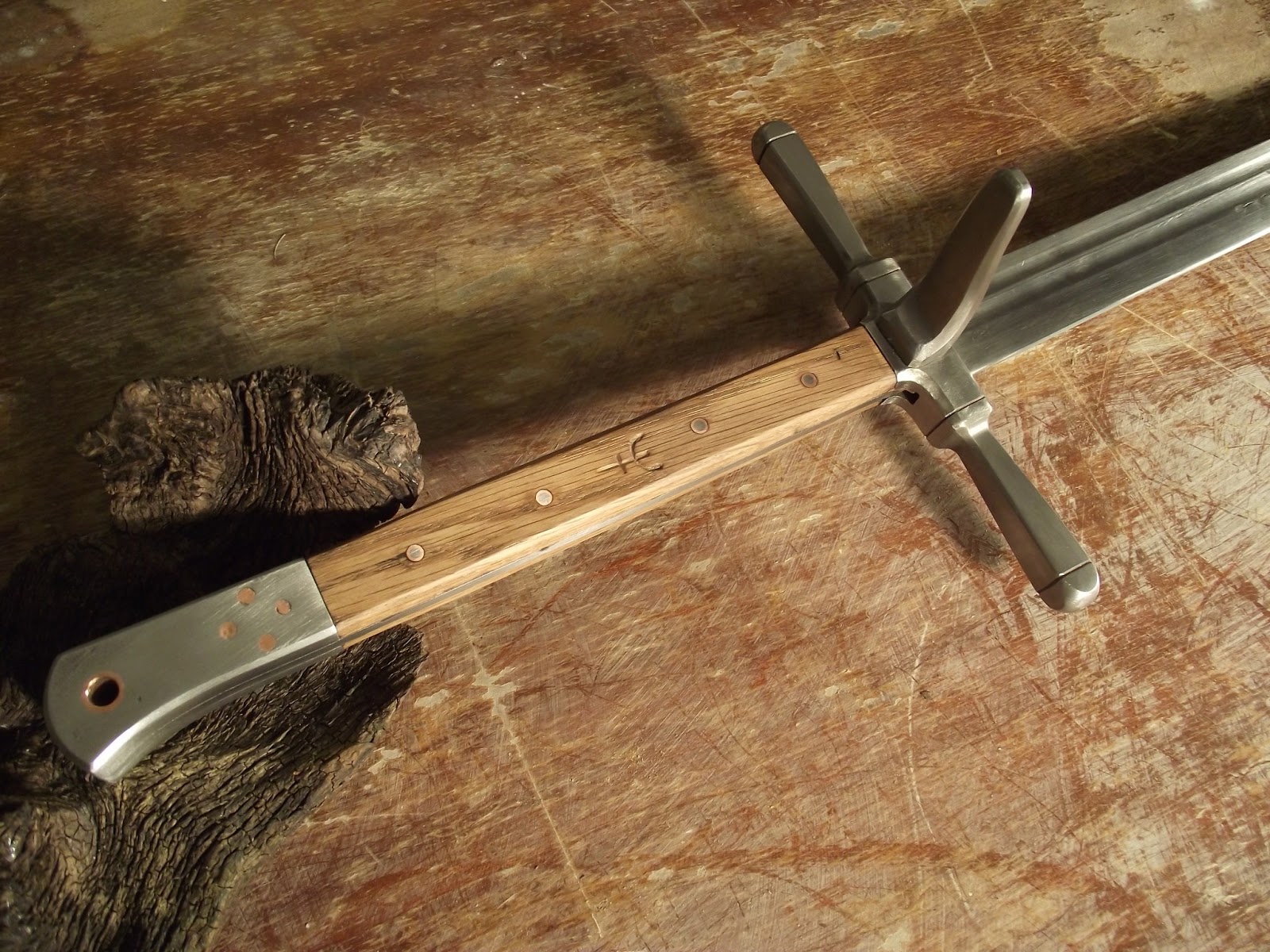 The New Hearth: Grosse Messer