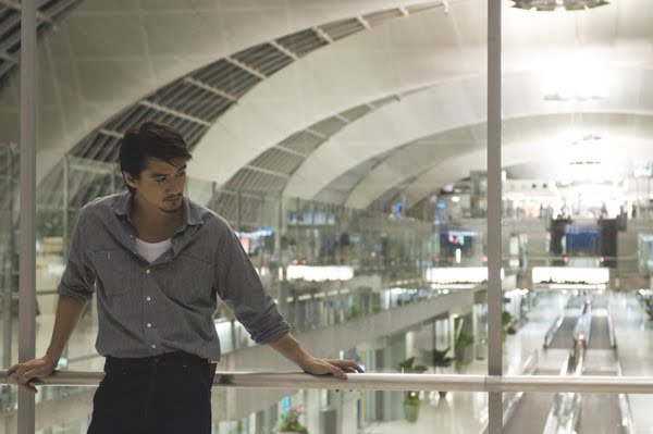 Wise Kwai's Thai Film Journal: News and Views on Thai Cinema: Review: Hi-So