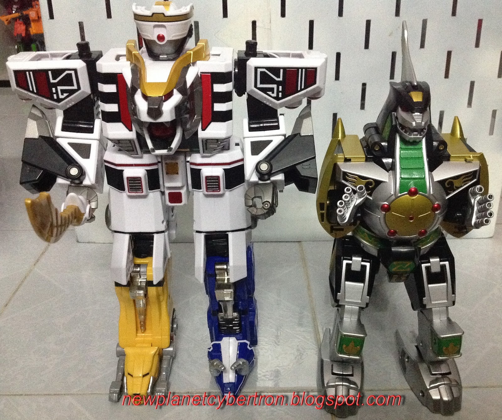 New Planet Cybertron: Rangers Review: Legacy White Tigerzord (Mighty ...