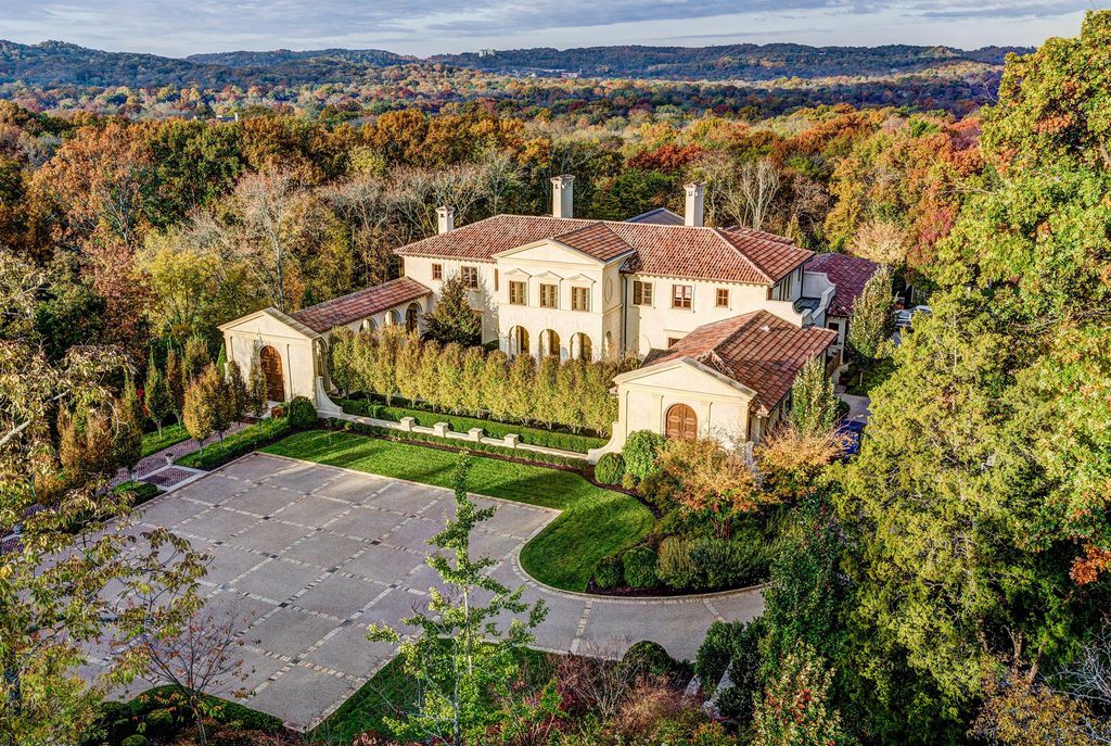 July 2018 : THE AMERICAN MAN$ION