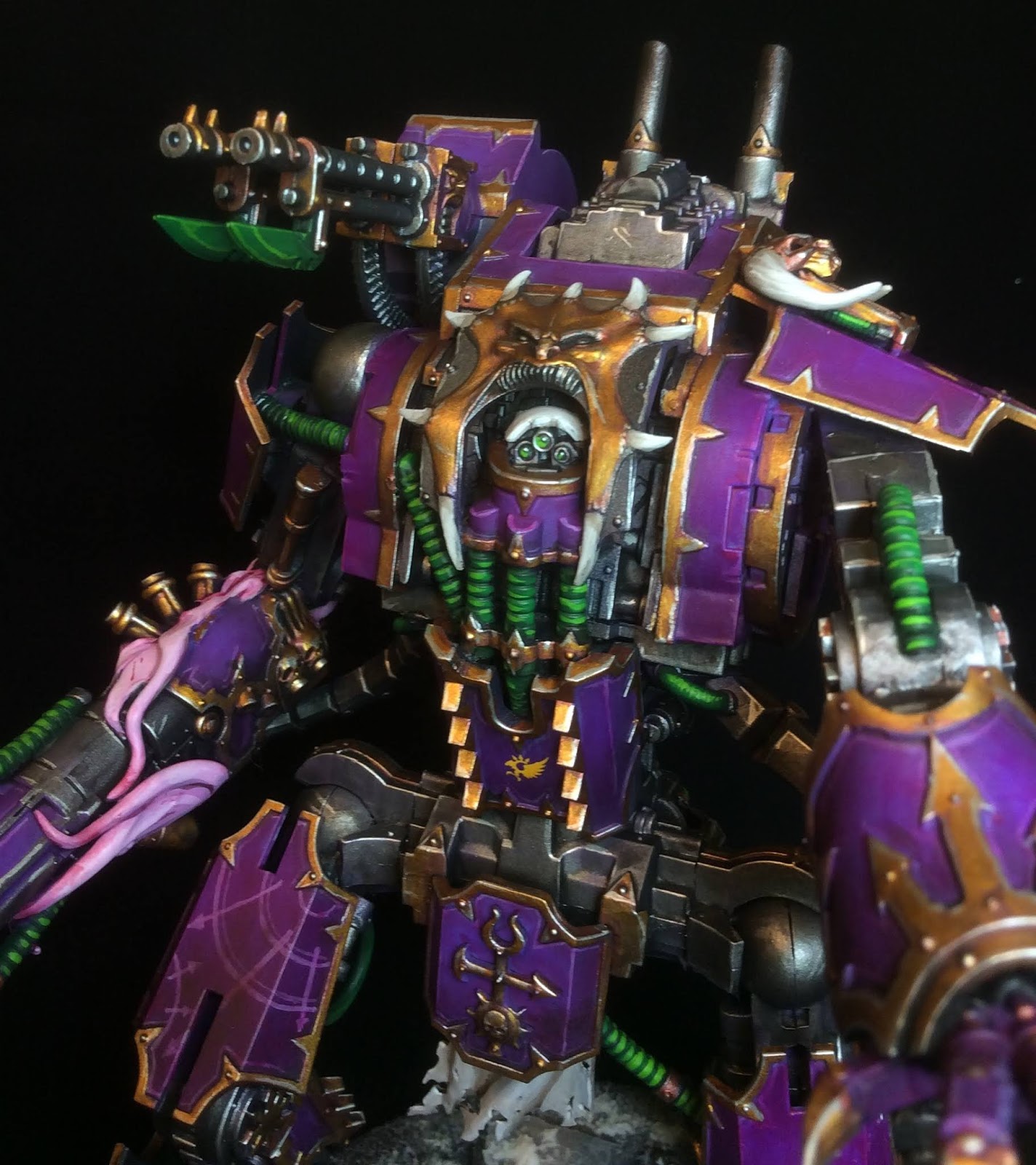 Tabletop Apocalypse: Massively Converted Slaanesh Defiler Painted and ...