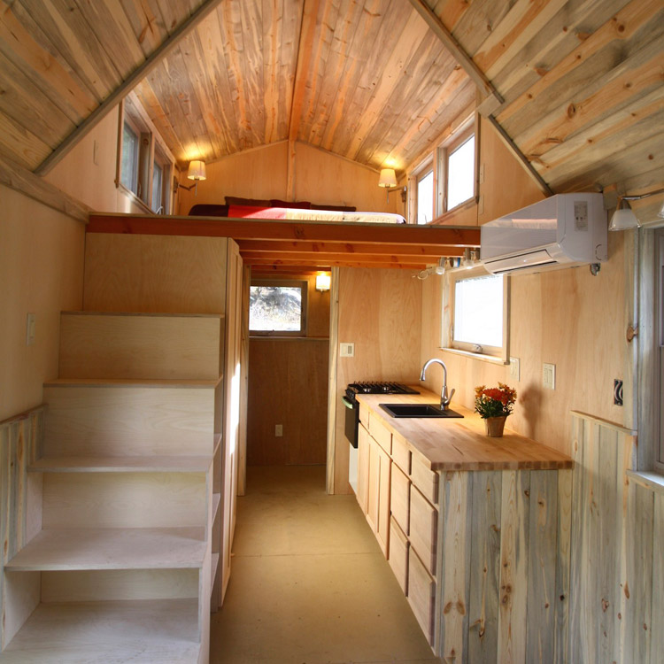 TINY HOUSE TOWN: Simblissity's Aspen Tiny House (260 Sq Ft)