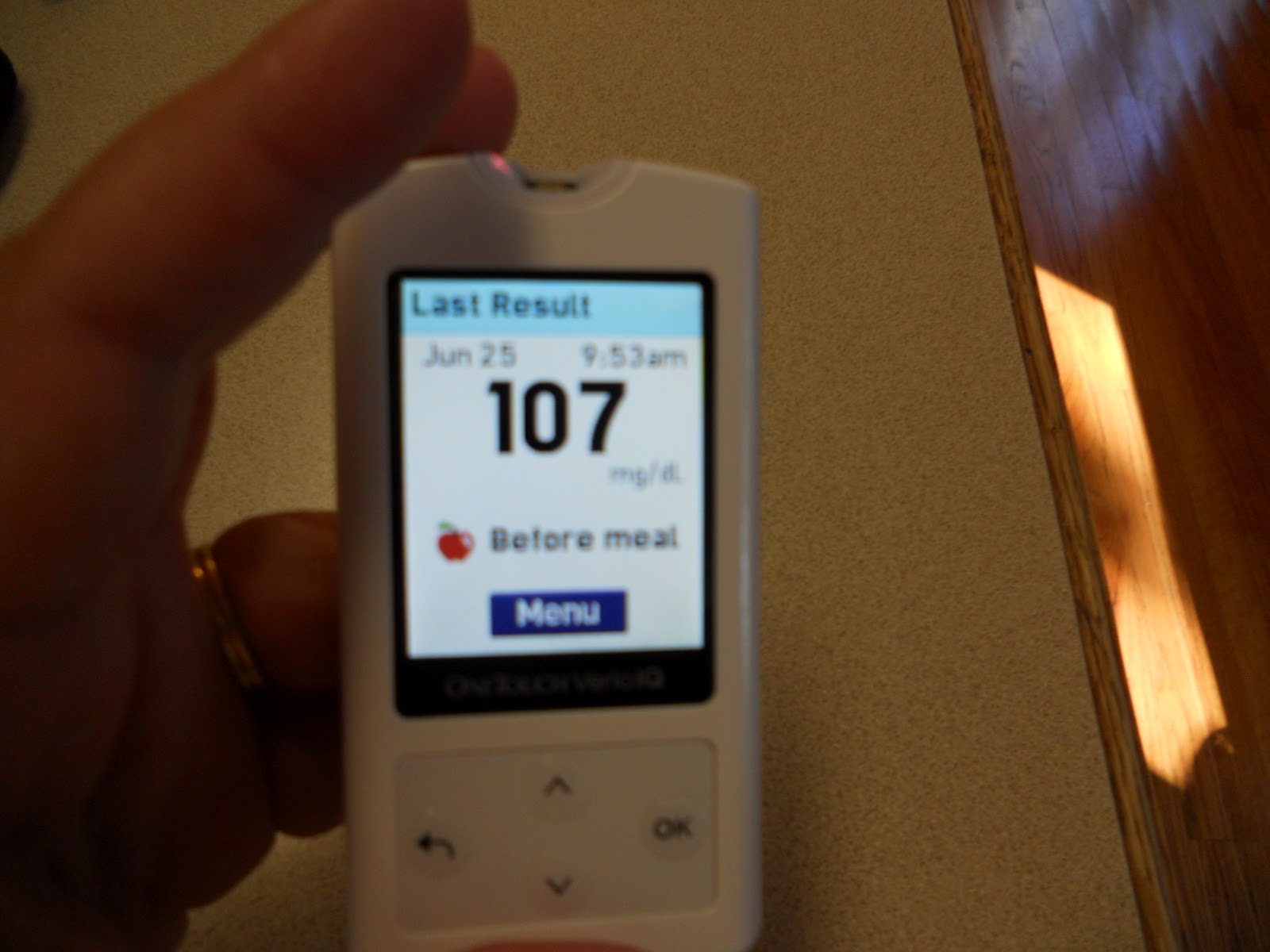 Naturally Sweet Sisters: Meter Review - One Touch Verio IQ