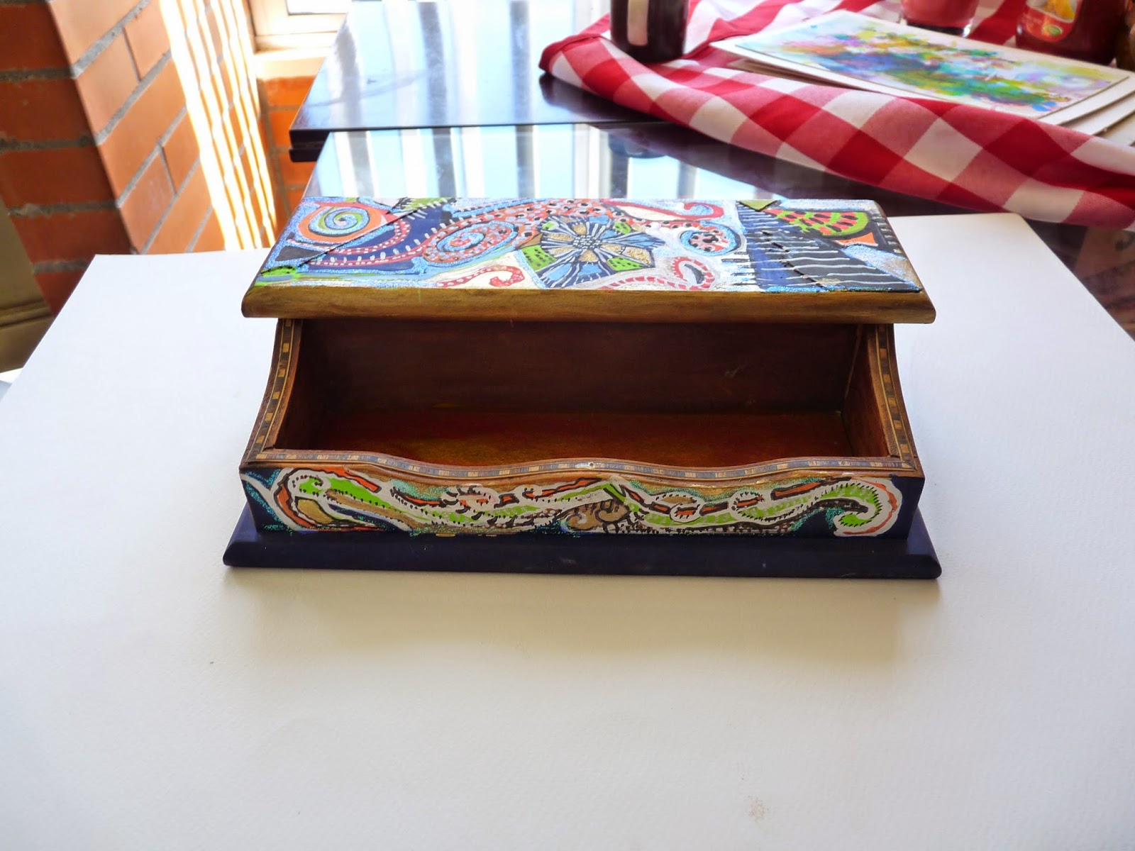 caligrafia, arte y diseño: Dos intervenciones sobre cajas: dos ...