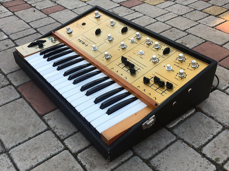 MATRIXSYNTH: Gold Face RITM-2 VINTAGE USSR SOVIET ANALOG SYNTHESIZER w ...