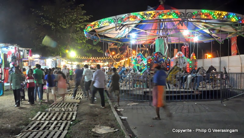 philipveerasingam: The 'Merry-go-round', Avissawella, Sri Lanka.