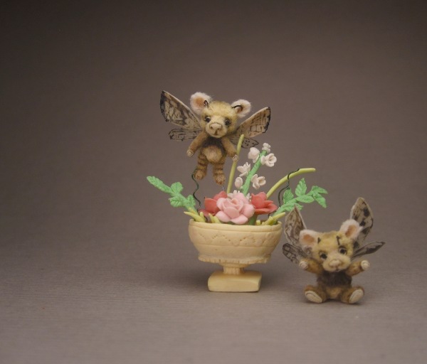 Aleah Klay Studio: Miniature Fairy teddy bears in flower arrangement ...