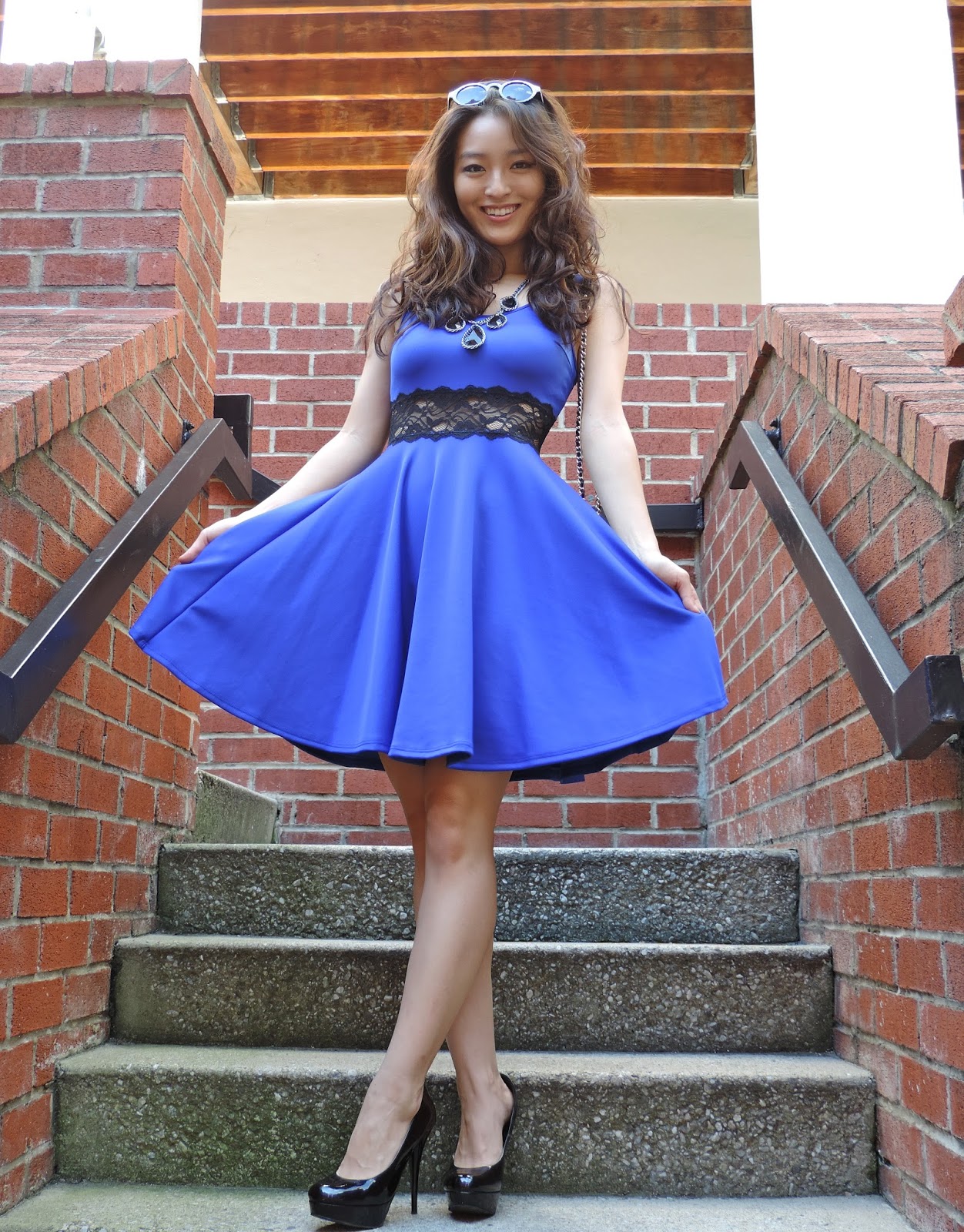 A Touch of Lace - Sensible Stylista