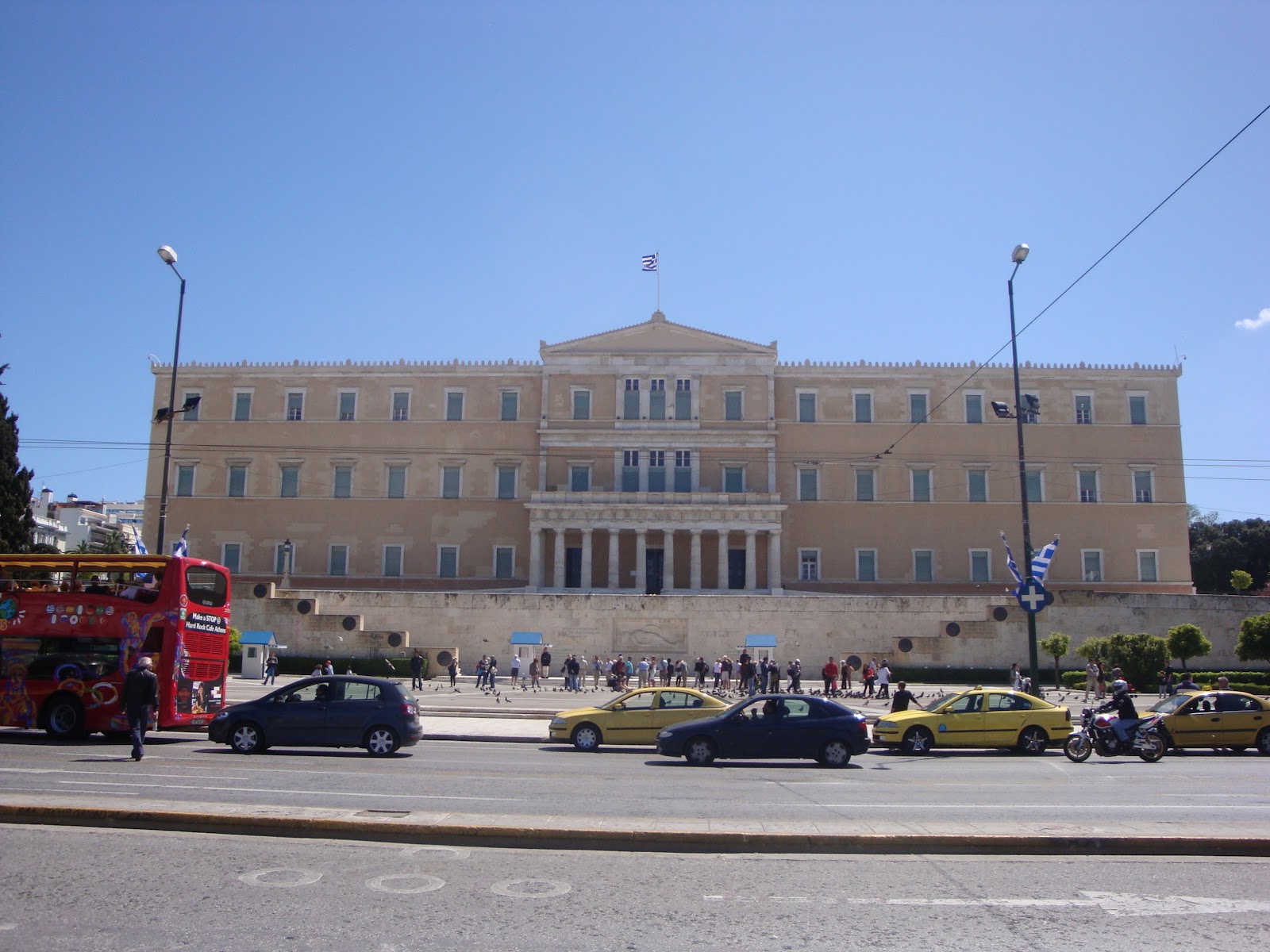 Por aí...: Praça Syntagma