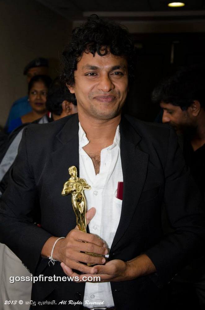 Gossip First Gallery: Jagath Chamila celebrates best actor award photos