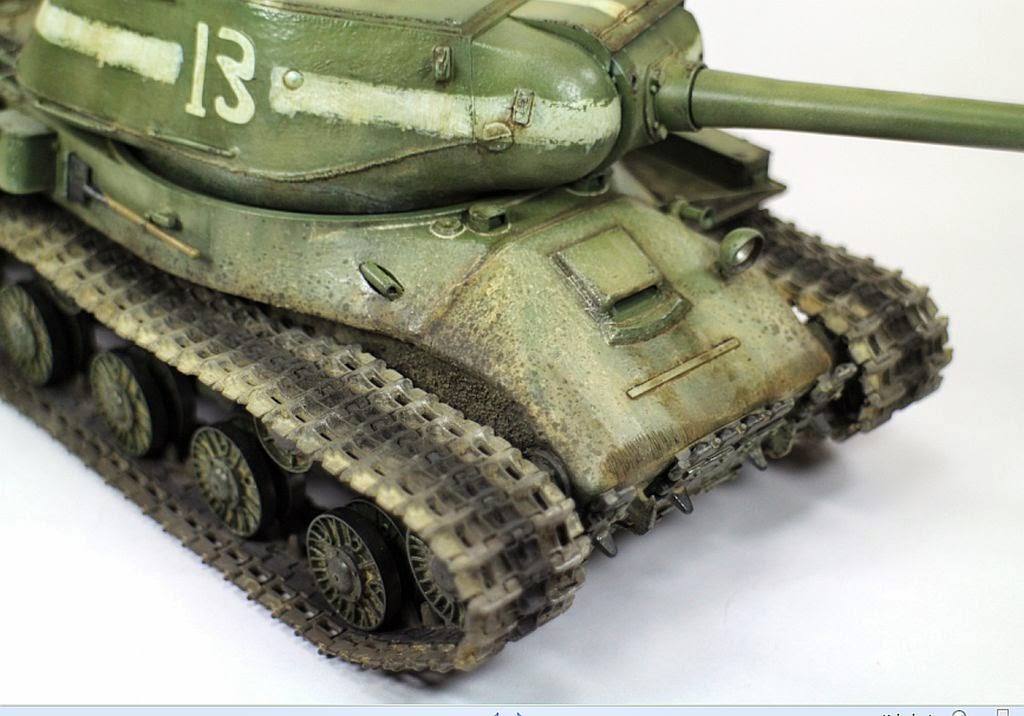 Plastic in Scale: Stalin's Heavy Tank.. JS-2