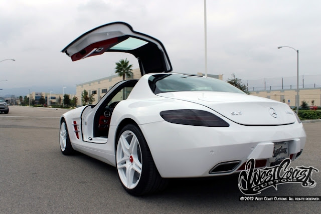 The Mercedes SLS AMG the rapper Tyga - Garage Car
