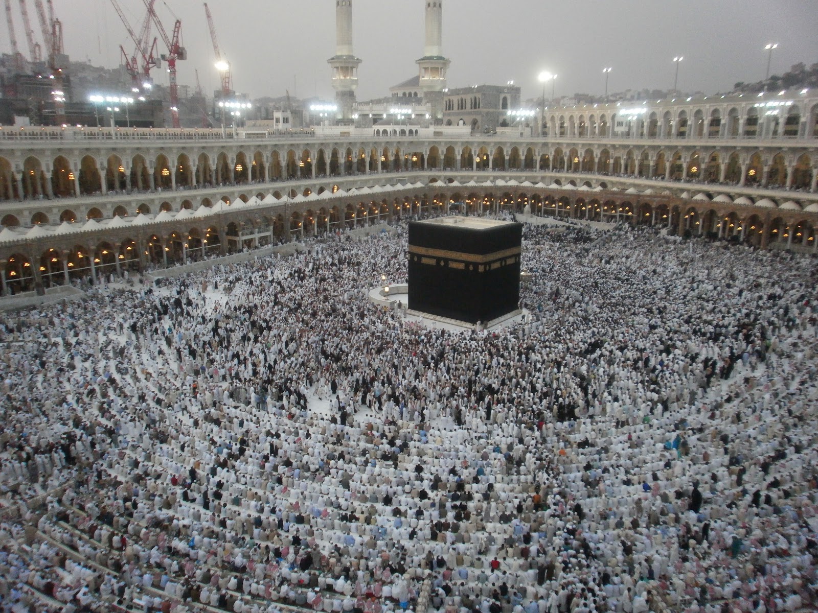 DARI PINGGIRAN JALANAN (catatan seorang musafir): MENJADI TAMU ALLAH ...