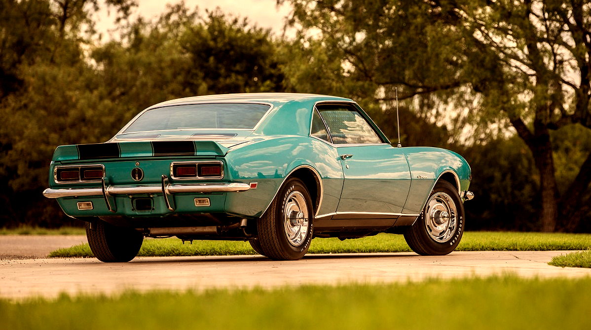 MUSCLE CAR COLLECTION : 1968 Chevrolet Camaro RS Z28 Cross Ram Review