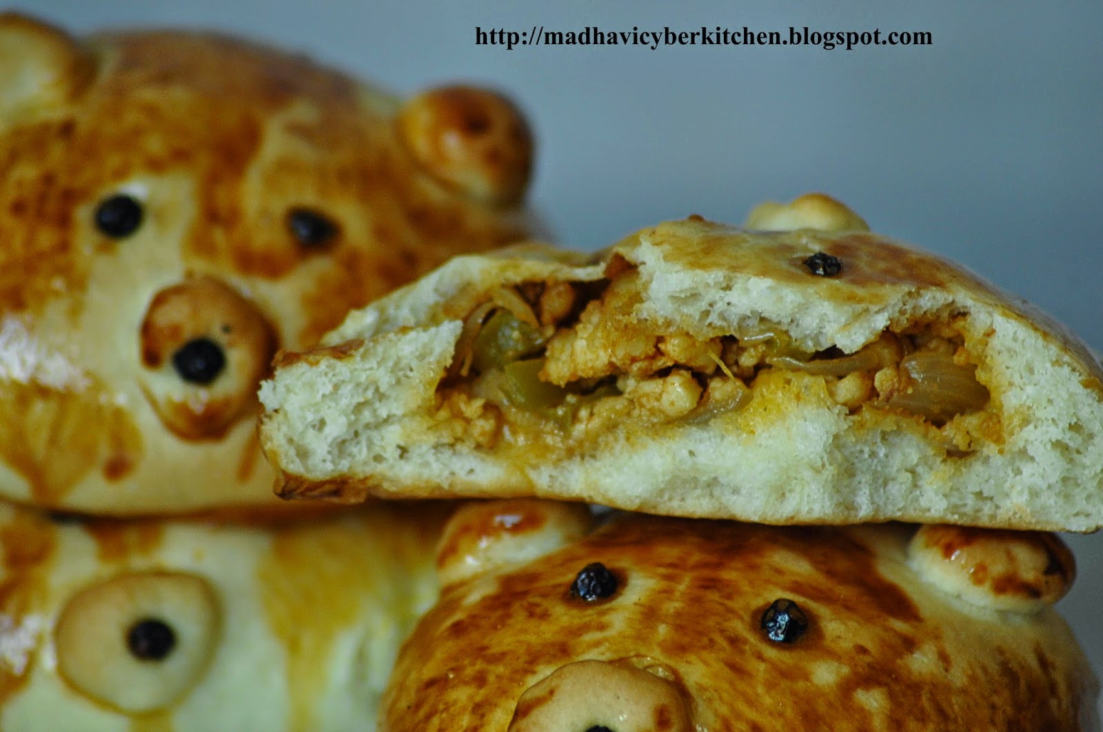 Madhavi's Cyber Kitchen: Bear Bread with Paneer Bhurji