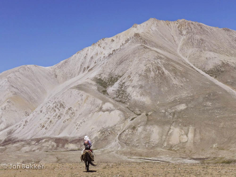 Trekking in Tajikistan: New Wakhan trek: from Big Pamir to Little Pamir