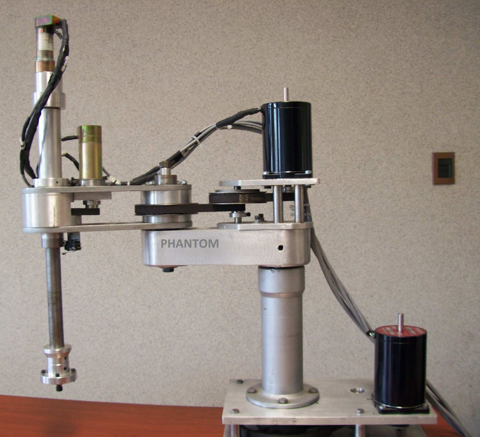 ROBOTIC ARM ~ Phantom Technologies