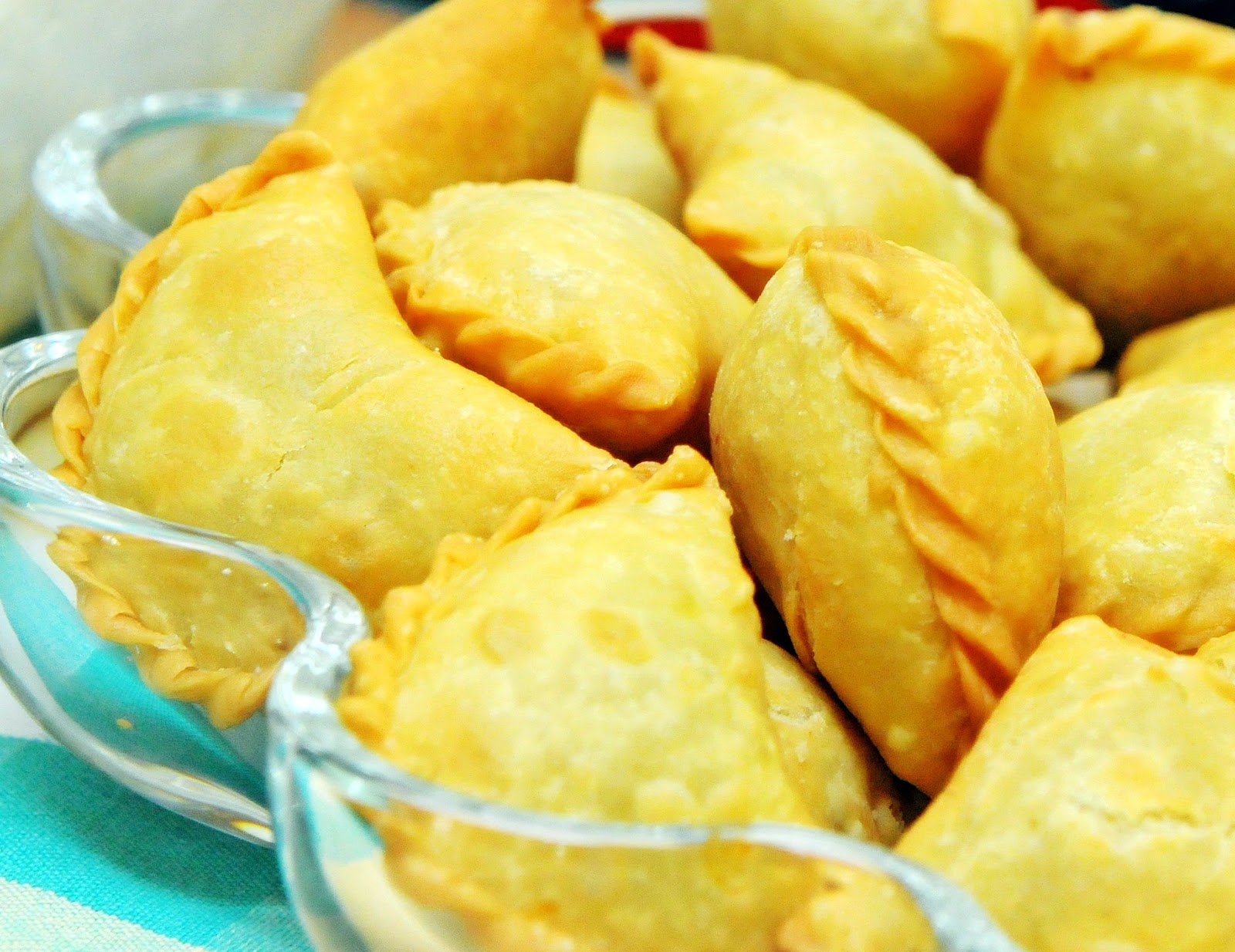 CORETAN DARI DAPUR: Karipap Panas