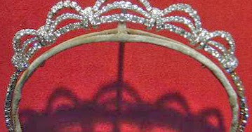 Tiara Mania: Princess Grace of Monaco's Diamond Tiara