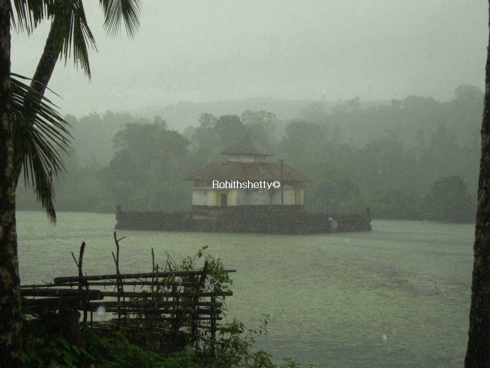 JOURNEY INTO DREAMS: Varanga Temple