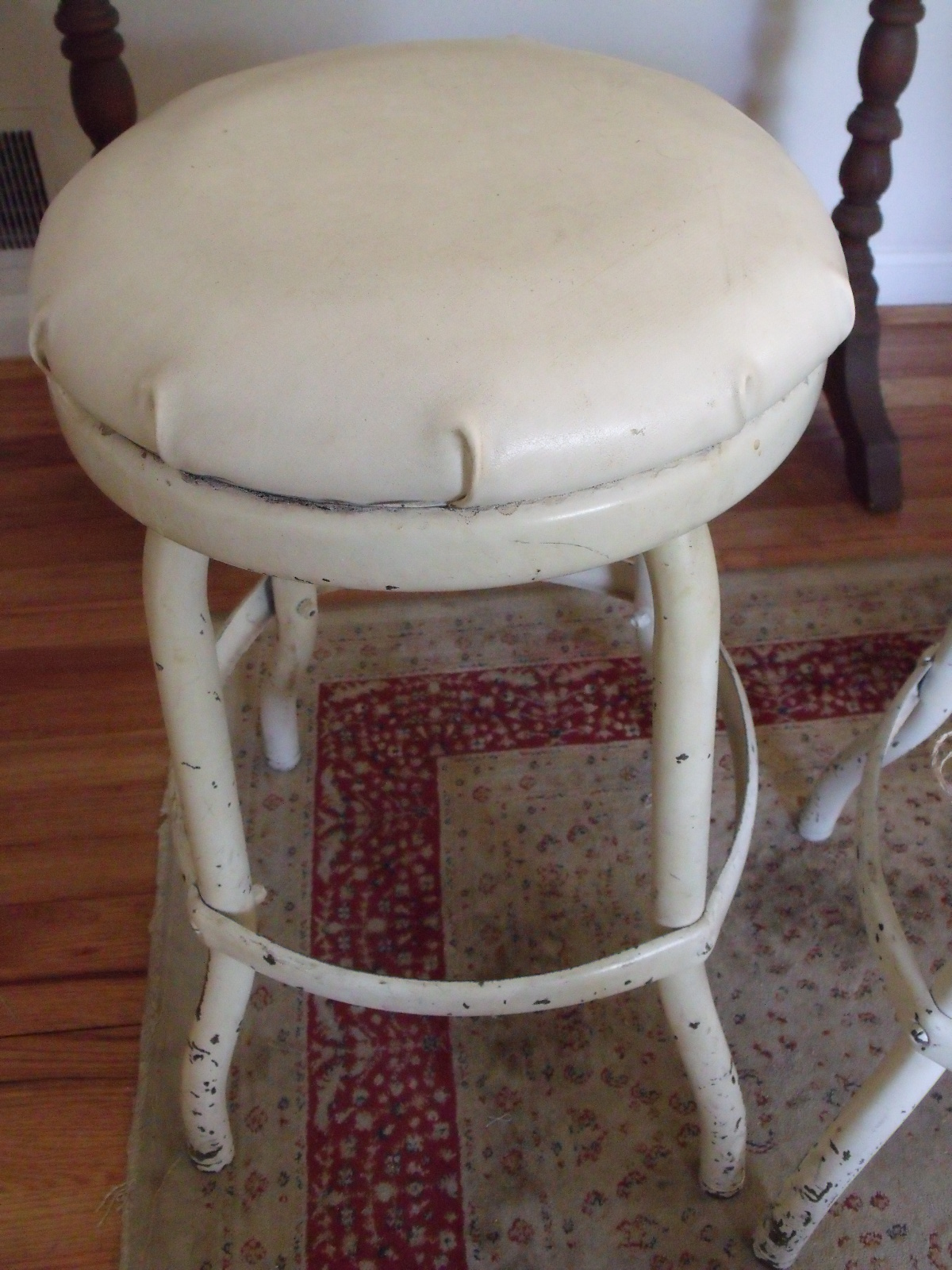 Pink Daisys Blog: Stool and coffee sack makeover