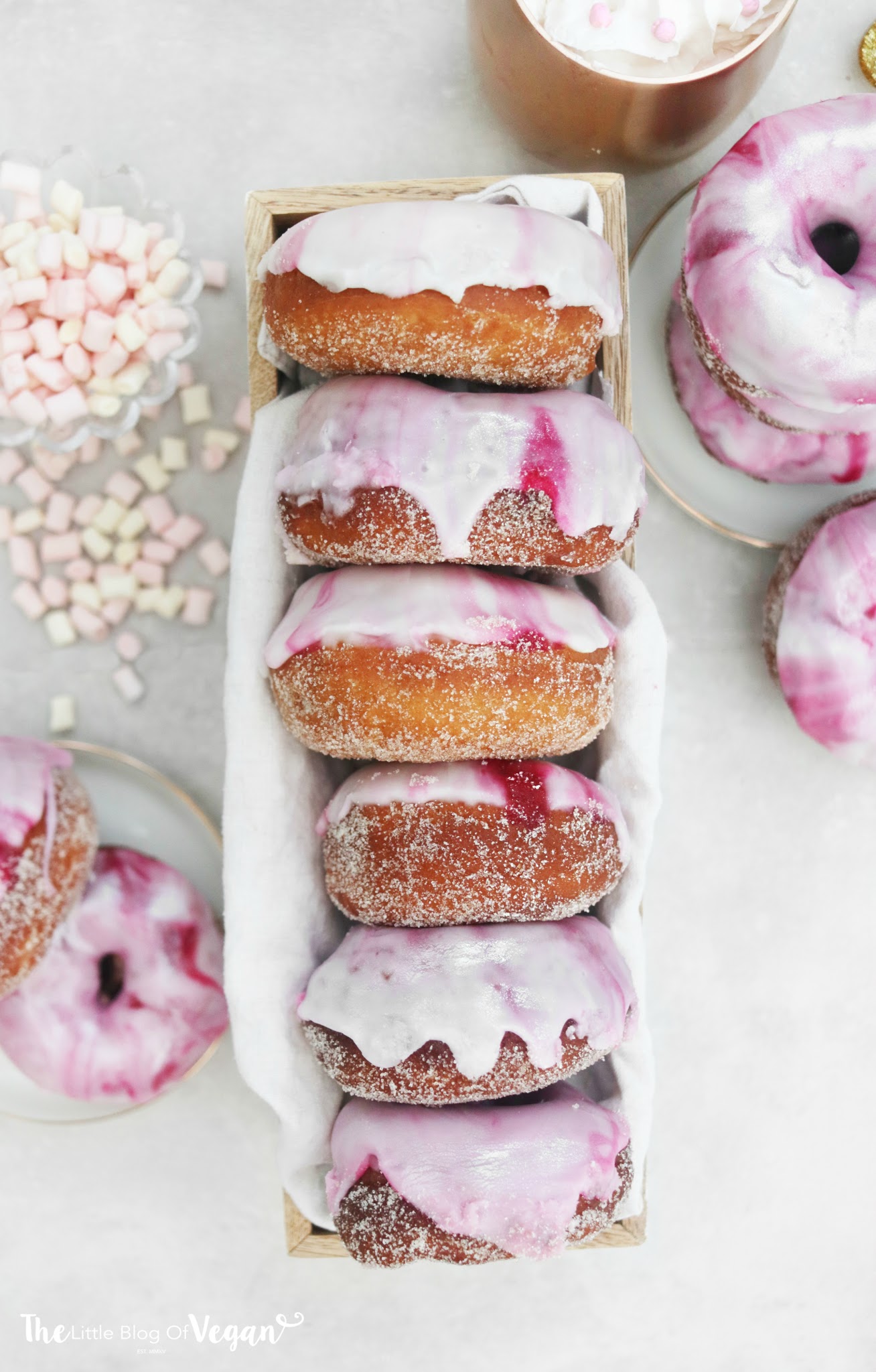 Strawberry marble doughnuts recipe - The Little Blog Of Vegan