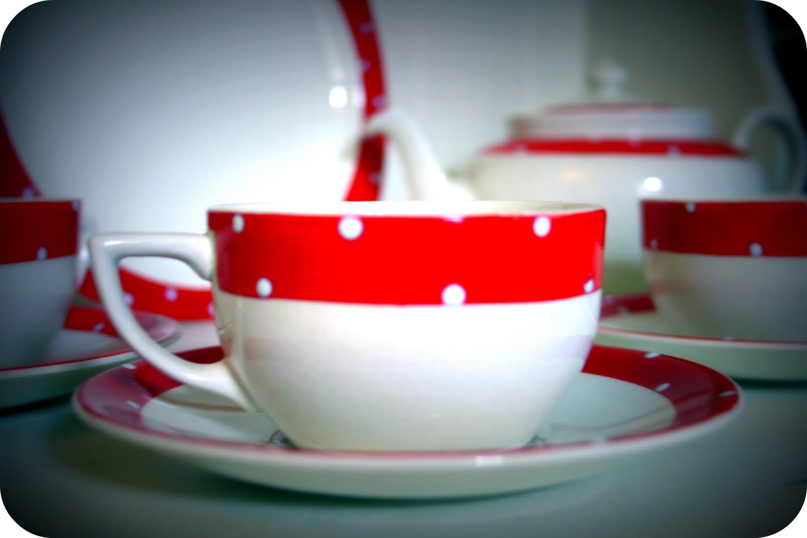 Fancy Vintage: Red Spotty Teapot,